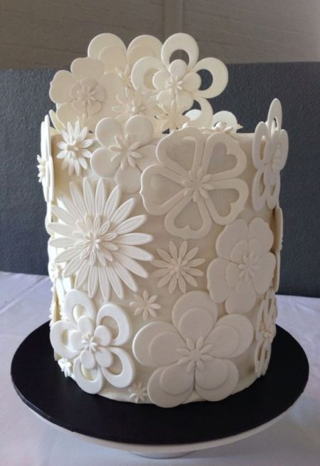 30 White Wedding Cake Designs That Will Leave You Wanting One