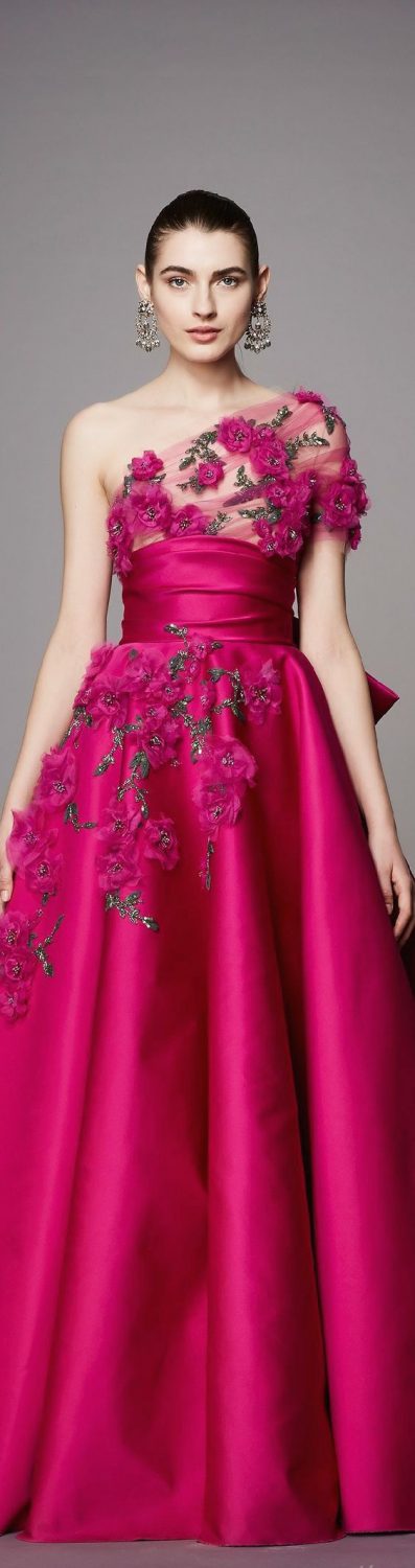 Chic and Elegant Cocktail Dresses for Weddings: Latest Styles