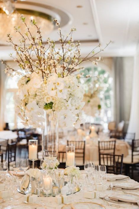 Perfect White Wedding Ideas: Add a Pop of your Favorite Color