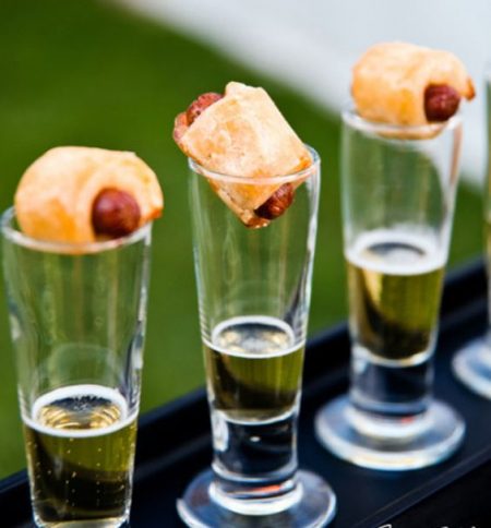Mini Foods for Weddings: A Mini Guide to Serving Miniature Food