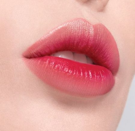 The Perfect Lip Look: 7 Sure-Fire Tips to Apply Lipstick