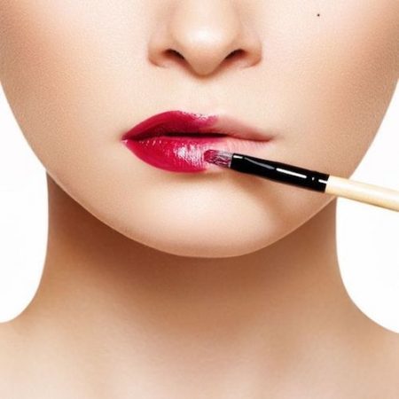 The Perfect Lip Look: 7 Sure-Fire Tips to Apply Lipstick
