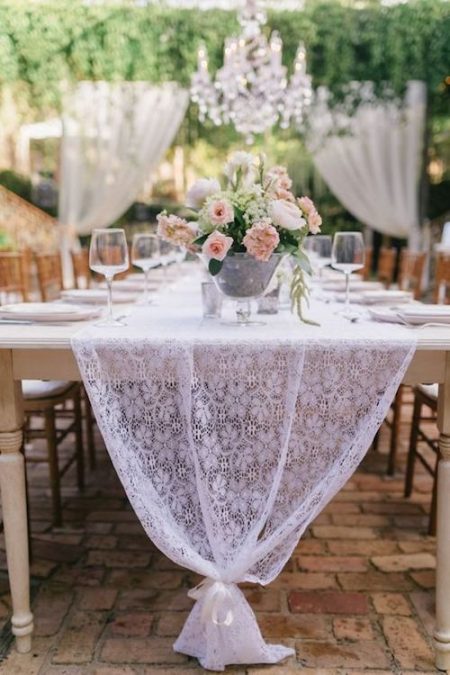 31 Table Runner Ideas for Wedding Receptions: #7 Will Steal Your Heart!