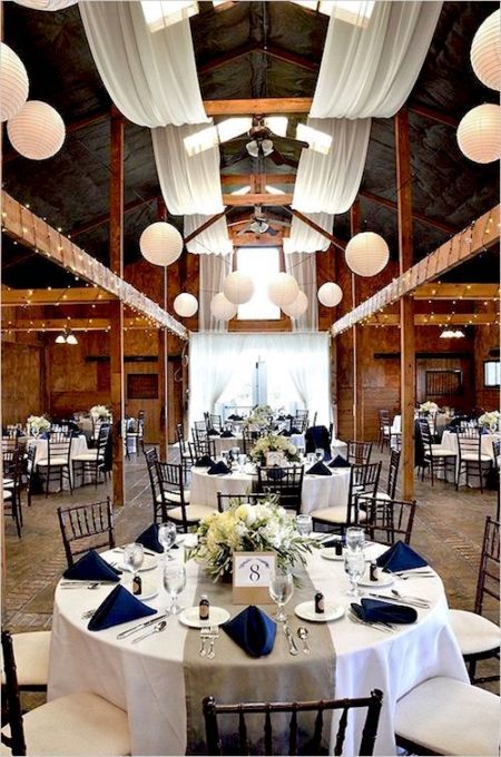 31 Table Runner Ideas for Wedding Receptions: #7 Will Steal Your Heart!