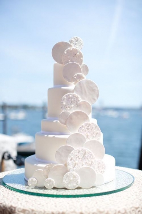 Cake Ideas for Intimate Destination Weddings That Are Fire • Page 3 of 3